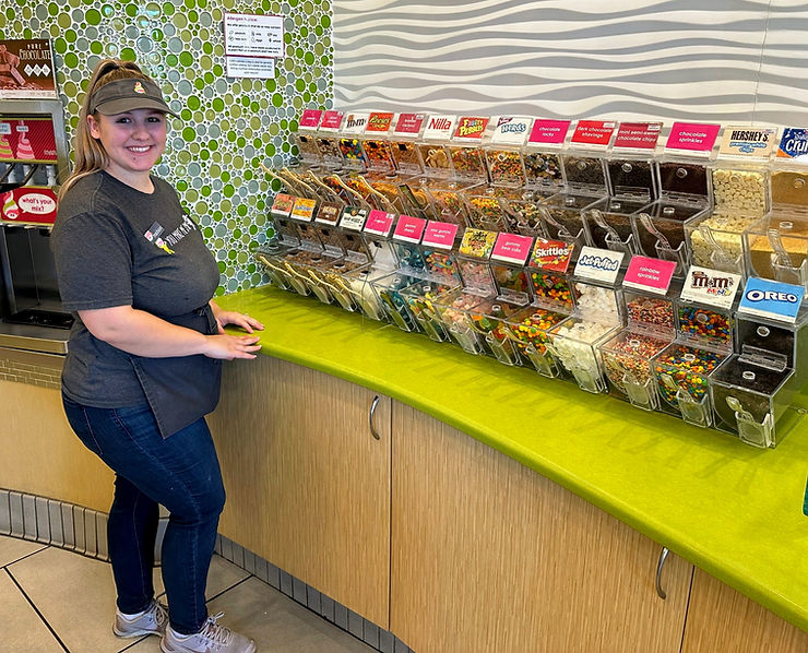 Menchie's celebrates bringing 10 years of smiles to Canton